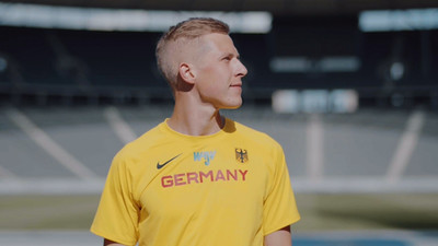 Summer of #TrueAthletes | Max Heß auf dem Anflug gen München ...